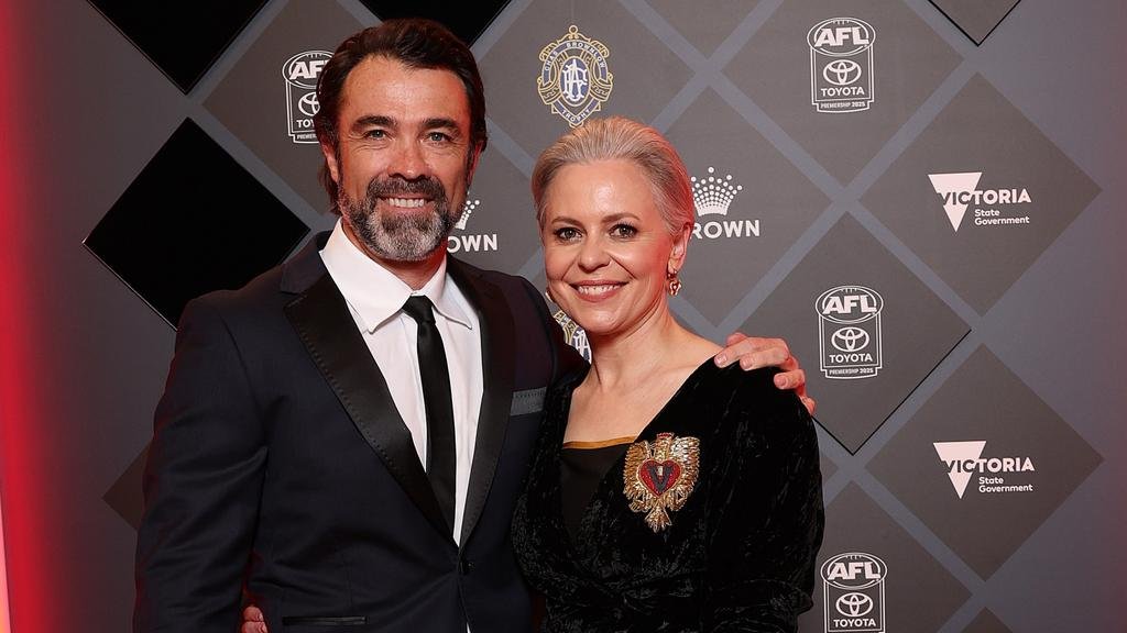 BOMBSHELL ANNOUNCEMENT: Geelong Cats head coach Chris Scott officially ...